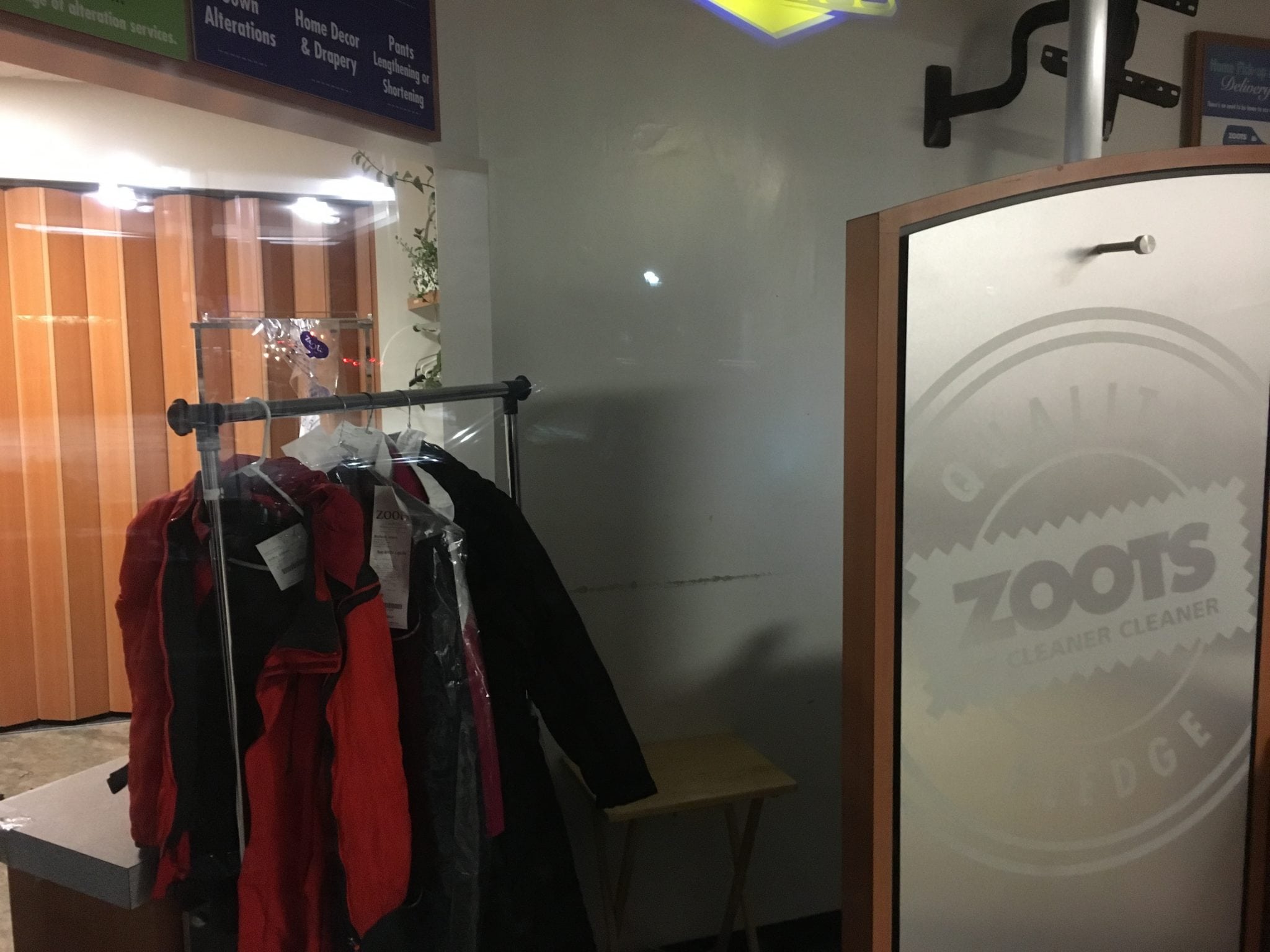 Bankrupt Zoots leaves Wellesley & other customers hung out to dry - The ...