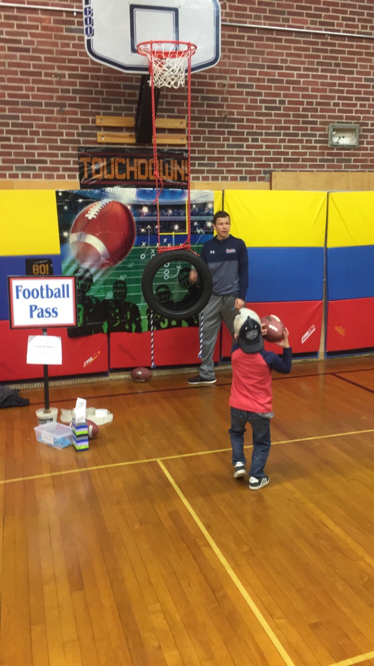 Rain & cold no obstacle for Wellesley's Upham Sports Carnival - The ...
