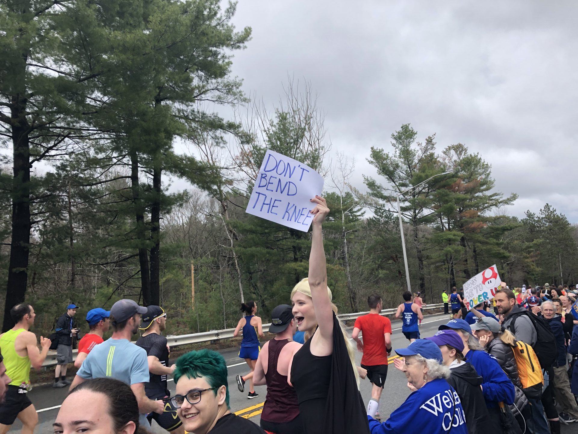 Boston Marathon 2019: The Wellesley scene - The Swellesley Report