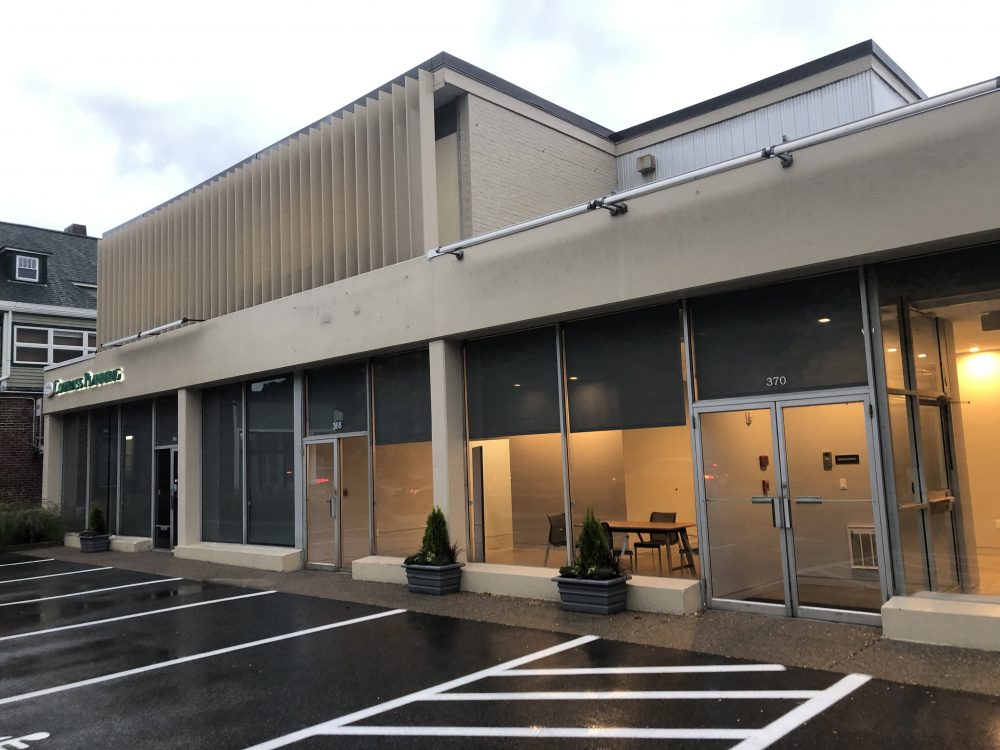 Wellesley Business Buzz: Sew Easy stitches Wellesley & Needham spots ...