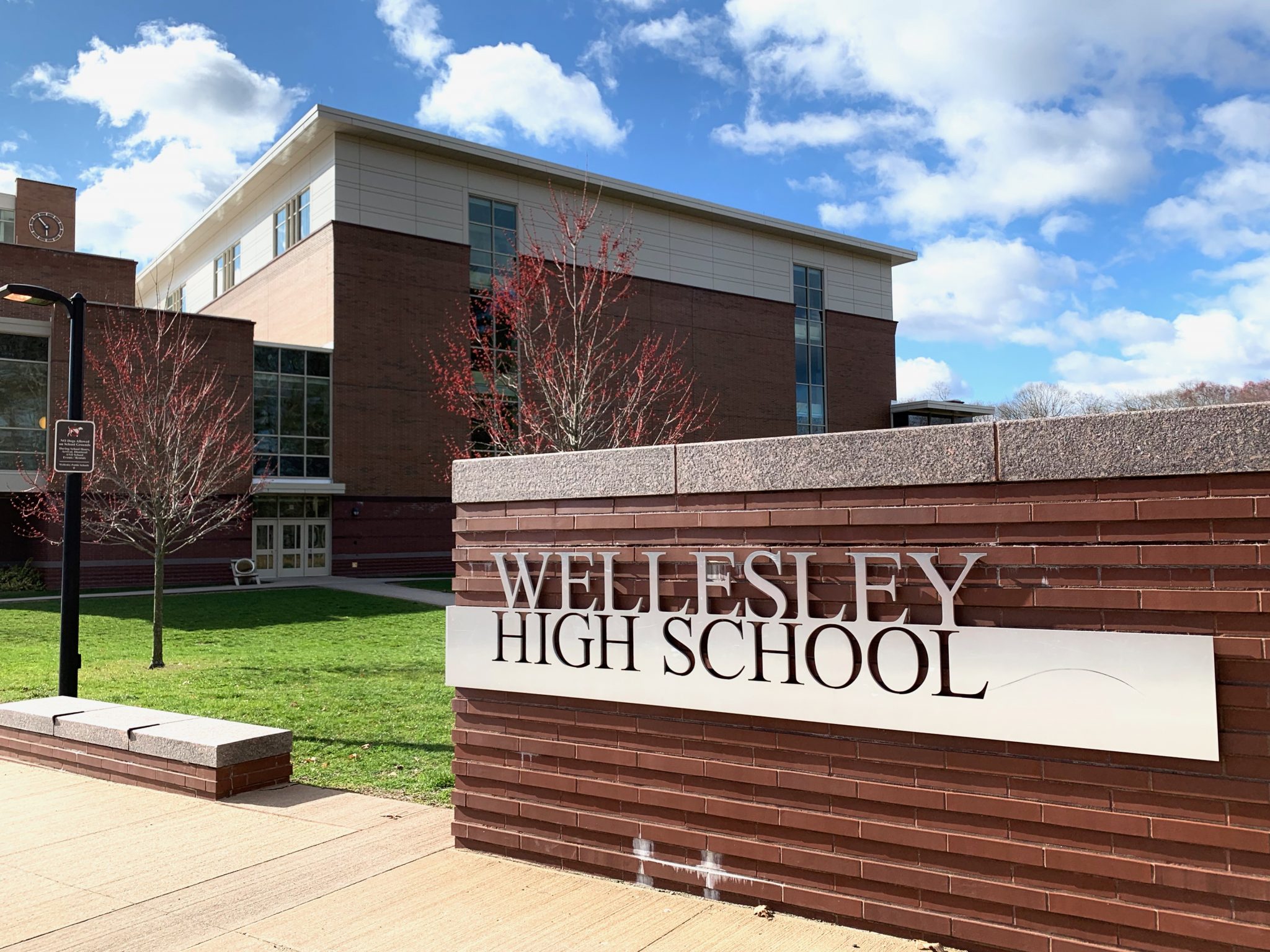 The lowdown on Wellesley High School's graduation ceremony - The ...