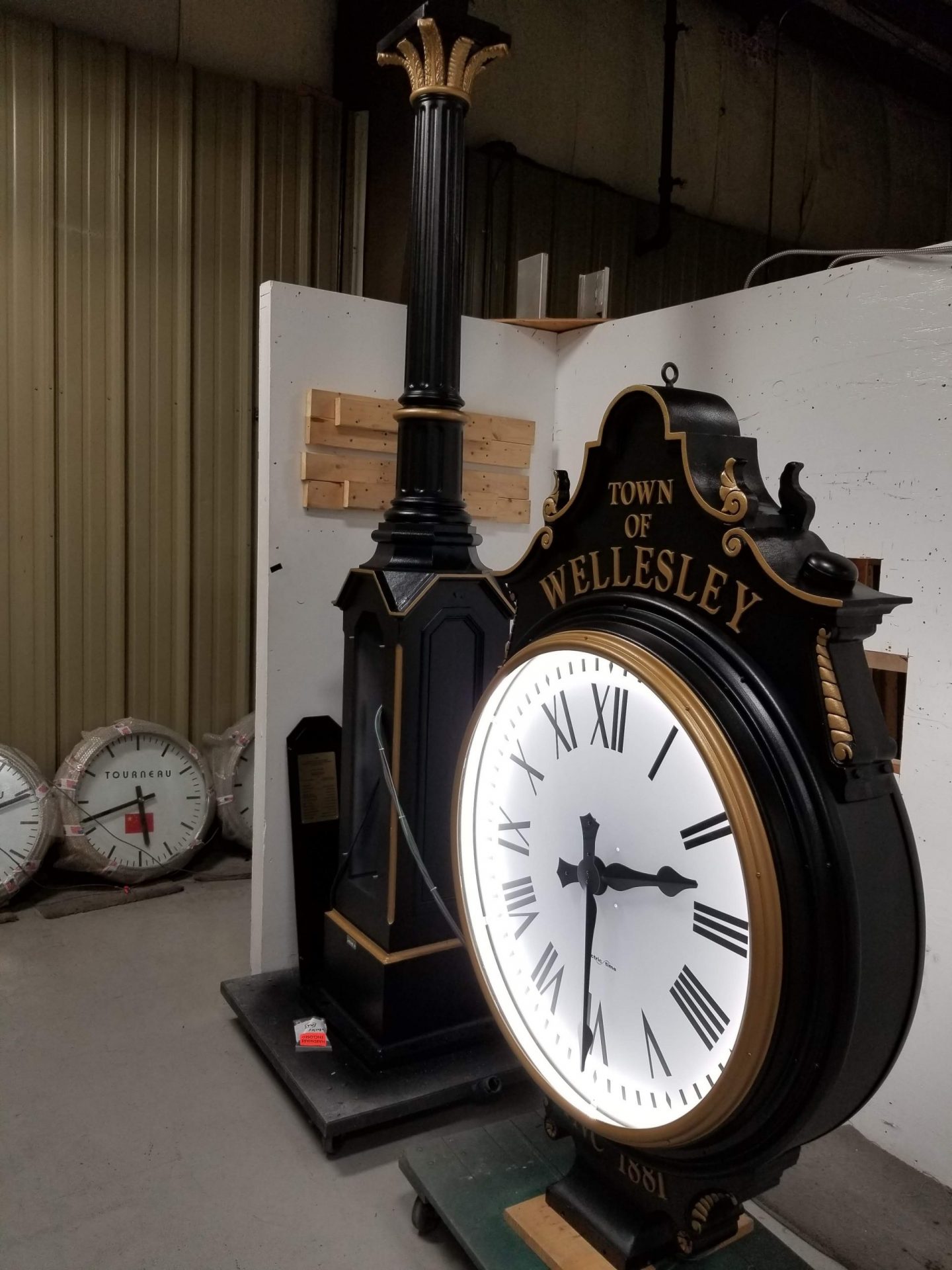 Wellesley Square clock coming back - The Swellesley Report