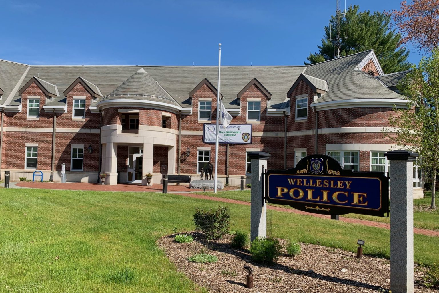 Blood Drive at Wellesley police department, July 27 - The Swellesley Report