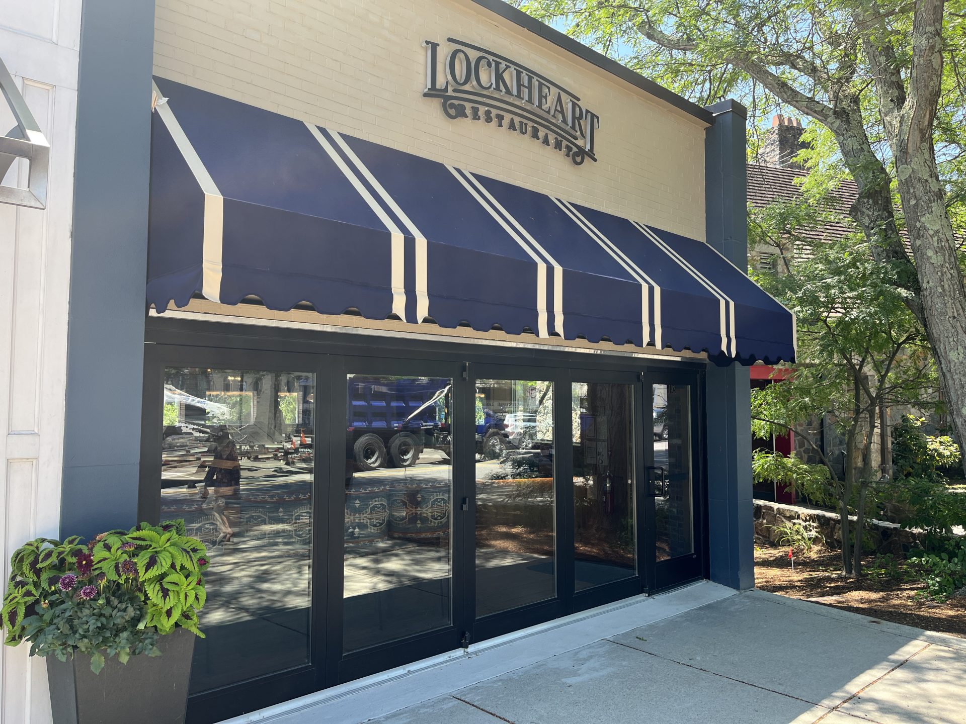 First taste: Wellesley Square's new Lockheart Restaurant - The ...
