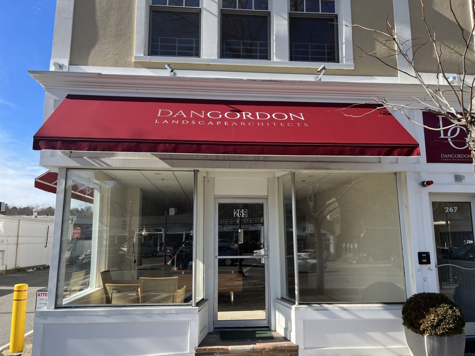 Wellesley business buzz: Jejes Coffeehouse & Roastery opens; Run on ...