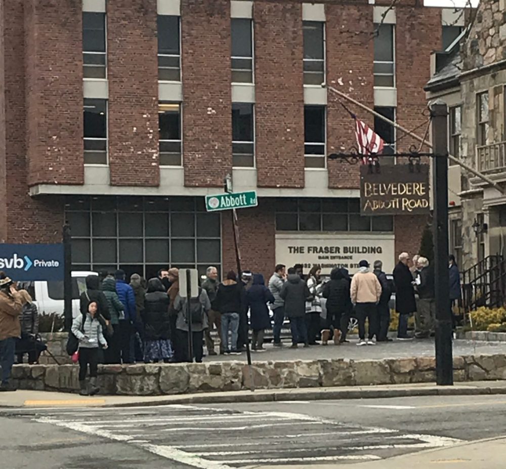 Wellesley business buzz: La Toscana's, Express Gourmet to serve alcohol ...