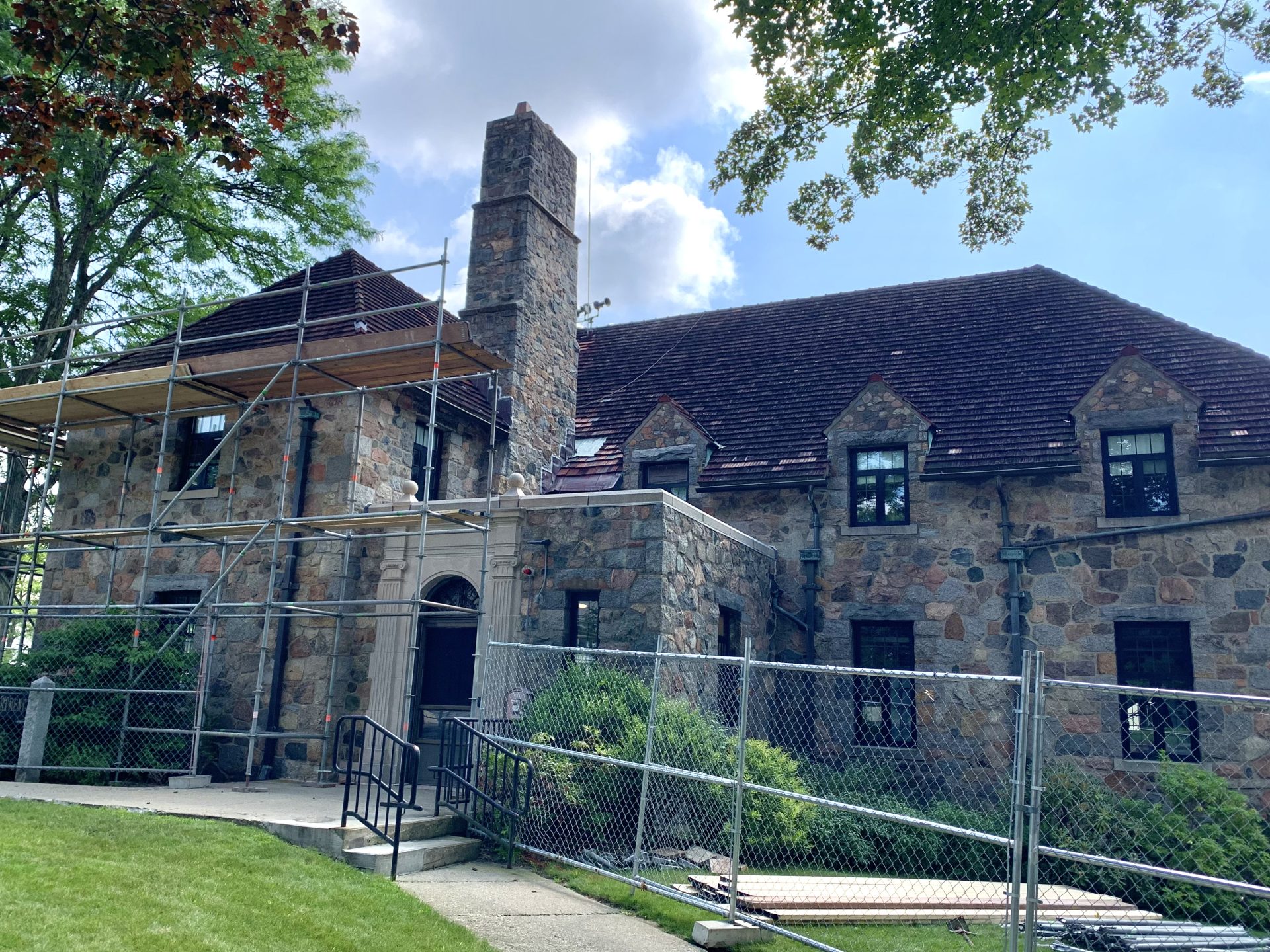 Wellesley Square fire station will remain open through exterior ...