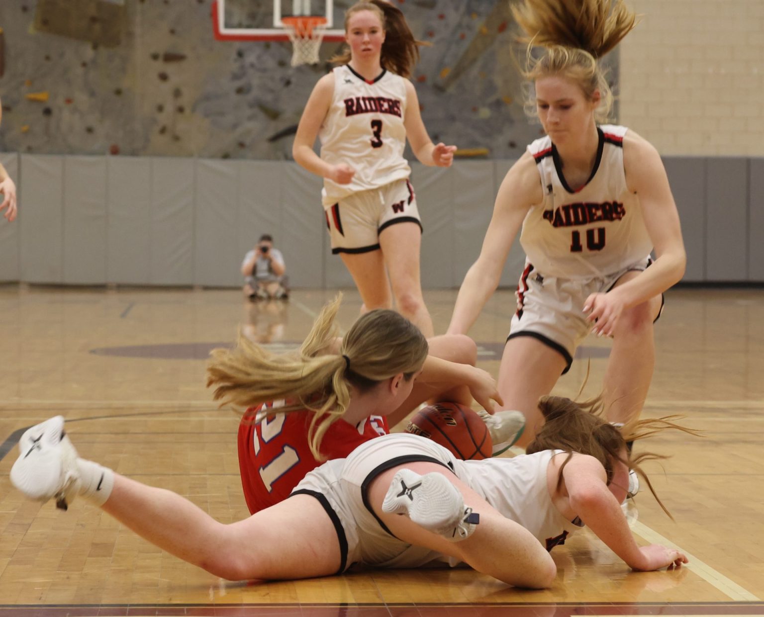 Photos: Wellesley High hoop teams takes 2 from Natick - The Swellesley ...