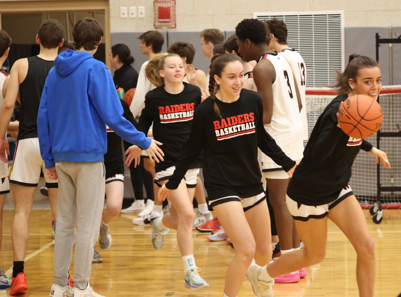 Photos: Wellesley High hoop teams takes 2 from Natick - The Swellesley ...
