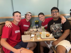 Shake Shack opens in Wellesley Square - The Swellesley Report