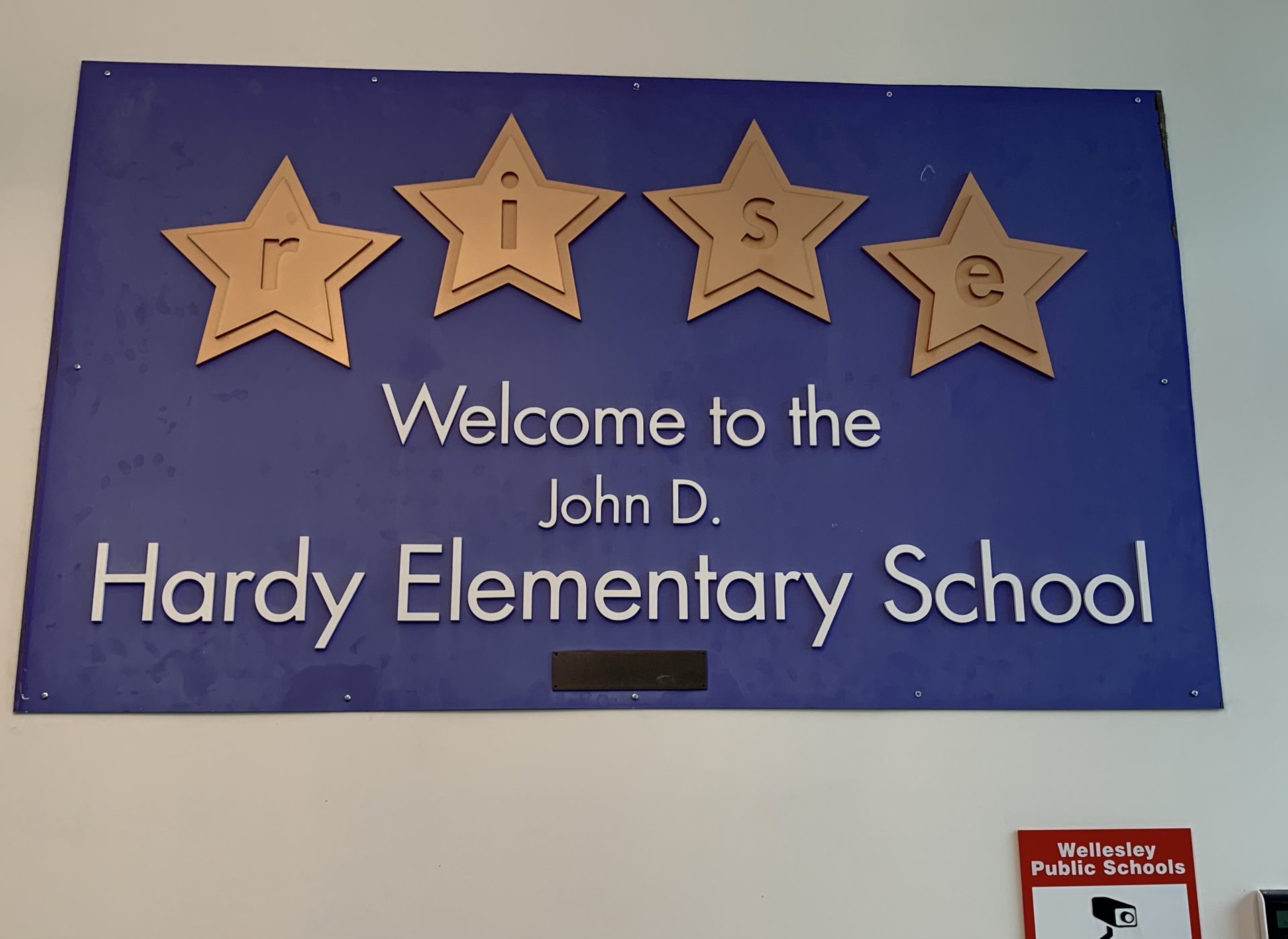 We get a look at Wellesley's newest building—Hardy Elementary School ...