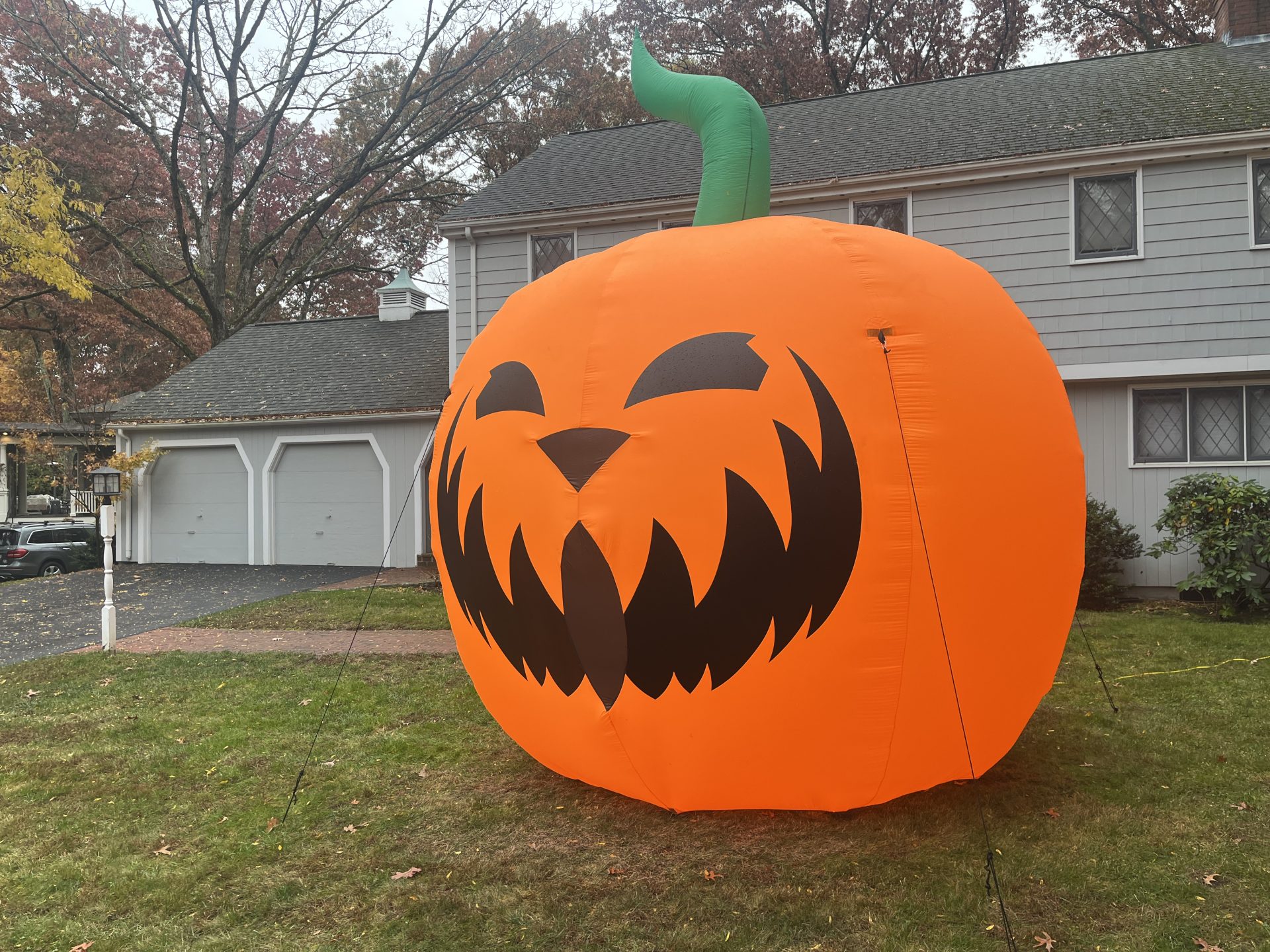 Wellesley's Nantucket Road has become a giant inflatable pumpkin patch ...