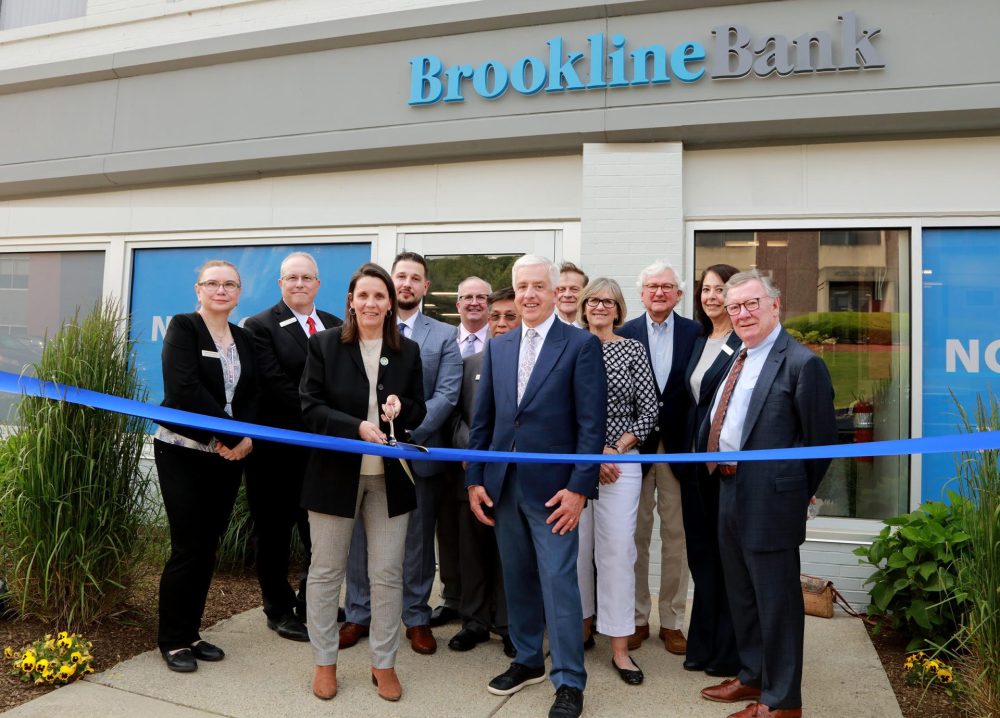 Wellesley Business Buzz: Brookline Bank moves so they can throw a party ...