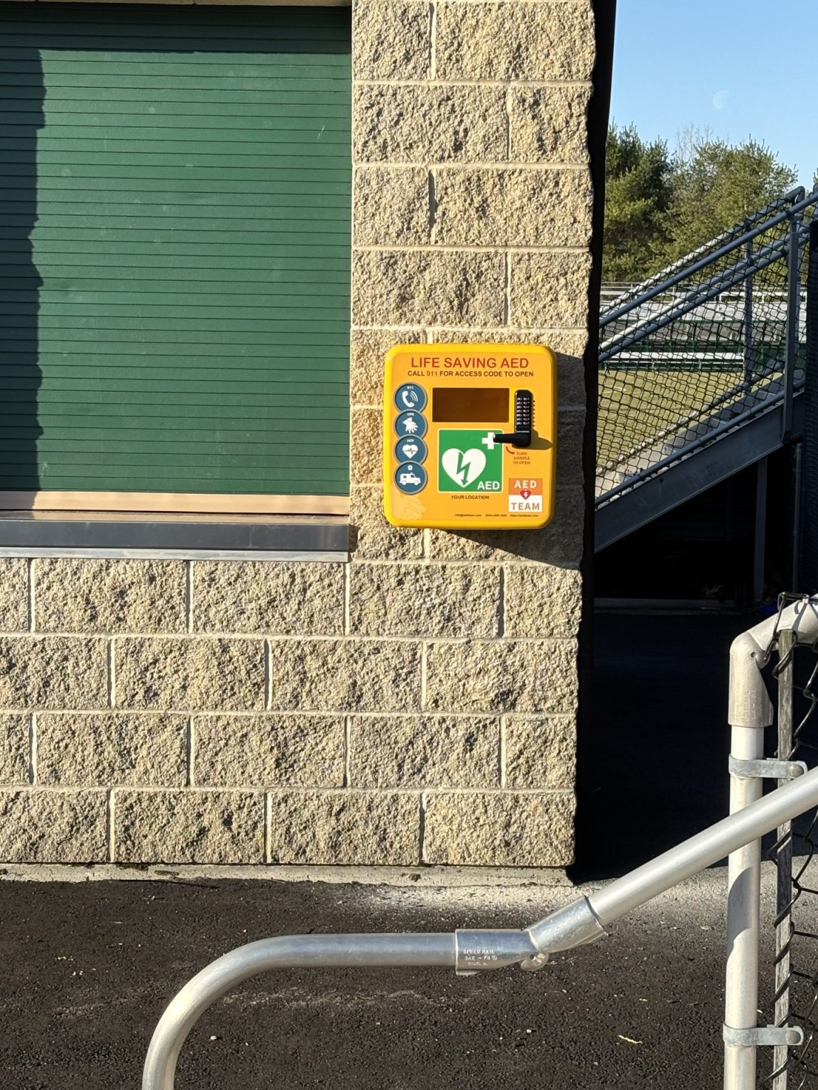 Life saver: Wellesley readying to roll out AEDs on playing fields - The ...
