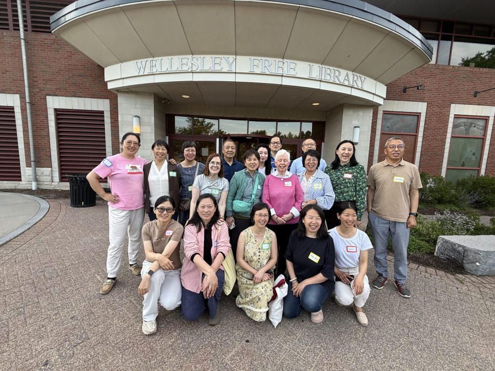 Wellesley Free Library's program for English language learners ...